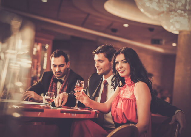 Nightlife in Geneva 2024: A Guys Guide to Swiss Bar Etiquette - Follow ...